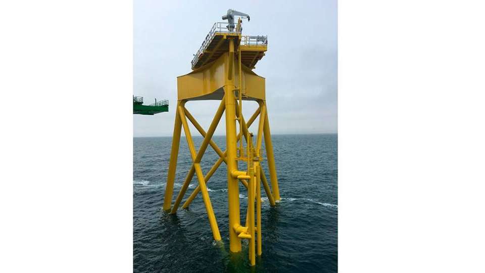 Erstes Suction-Bucket-Jacket-Fundaments in neuem Windpark installiert