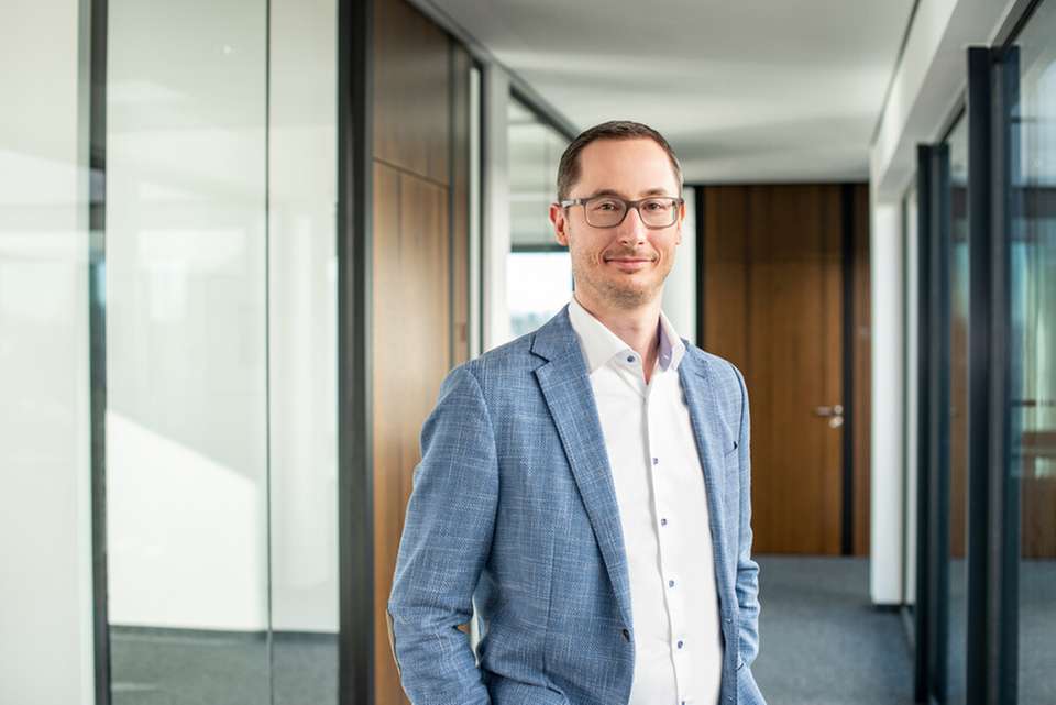 Umfassende Lösungen für Produktion und Intralogistik