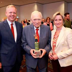 Industrie vorwärts denken